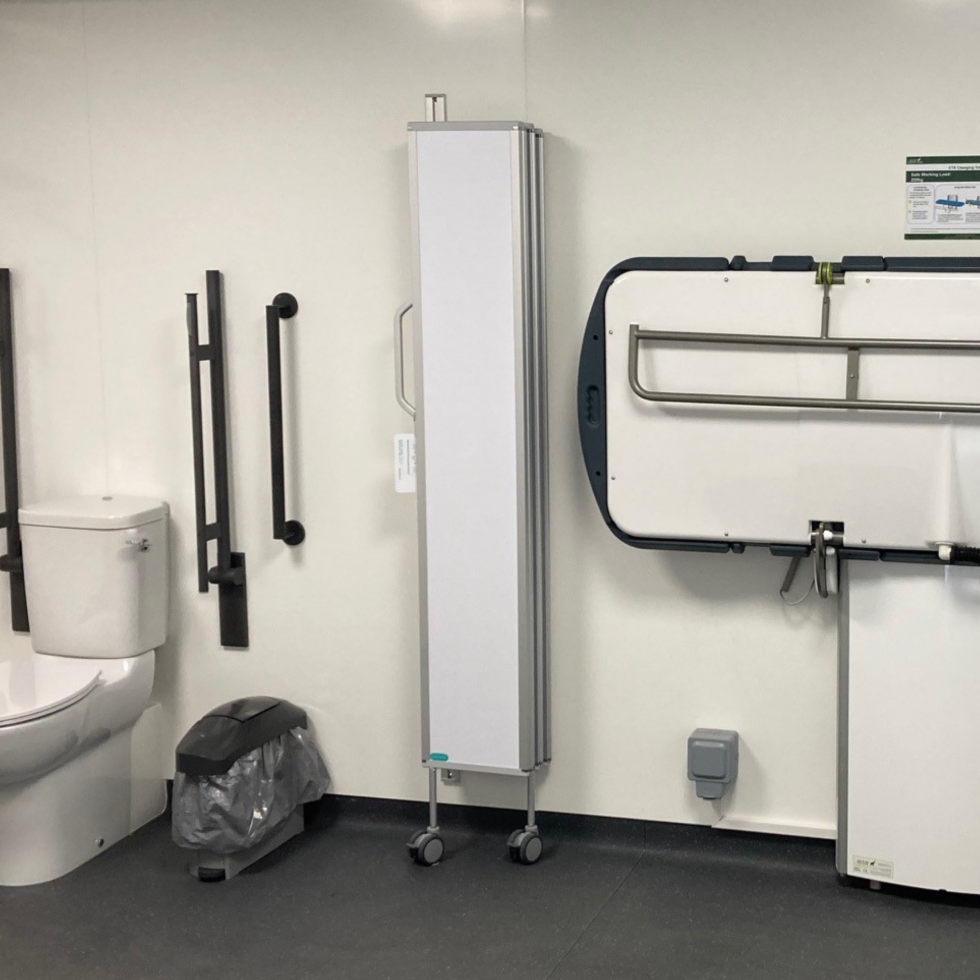 Wall Mounted Privacy Screen