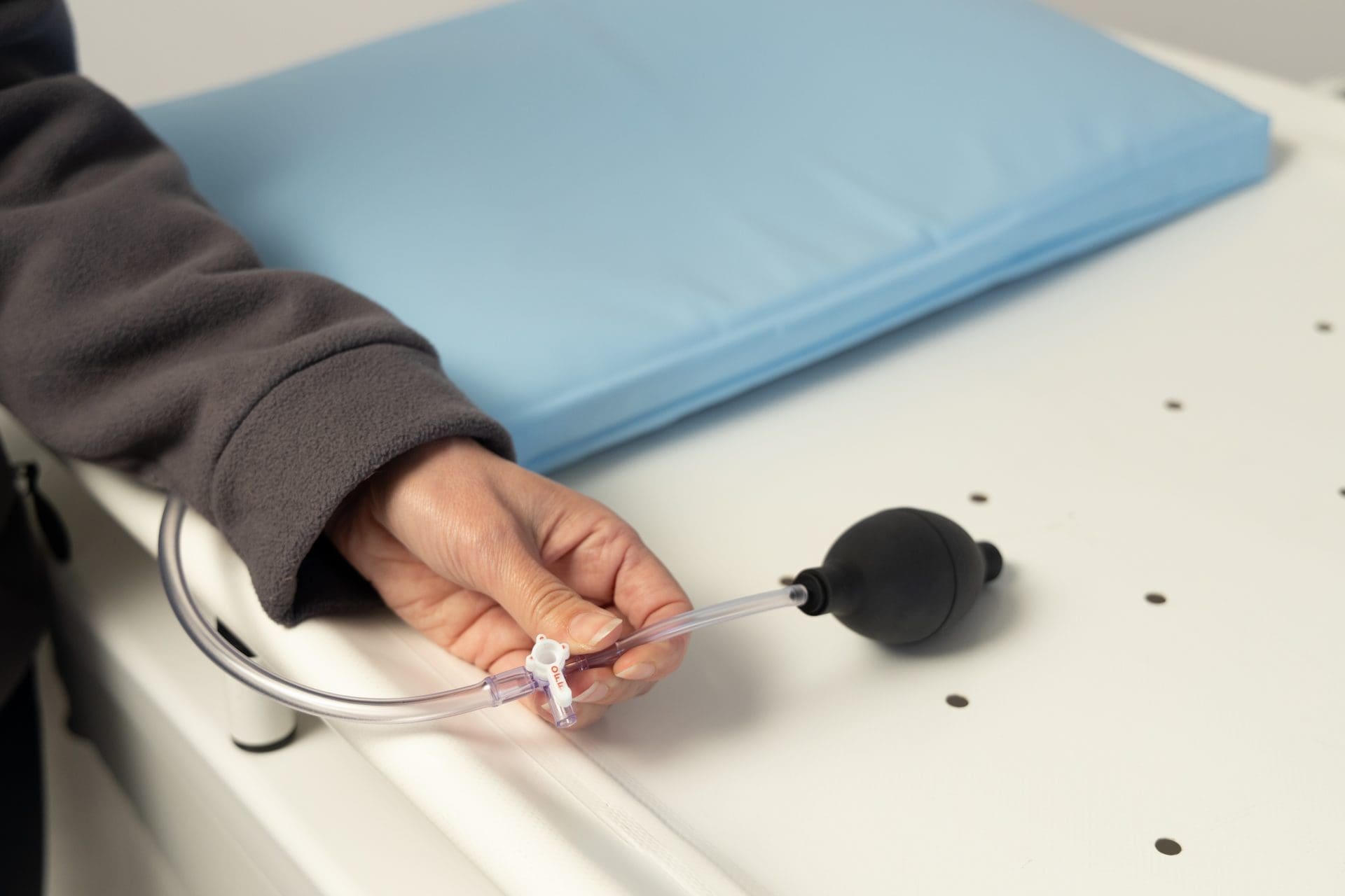 Astor Grip Strip Head Vacuum Support Cushion (Bolster) | Astor Bannerman